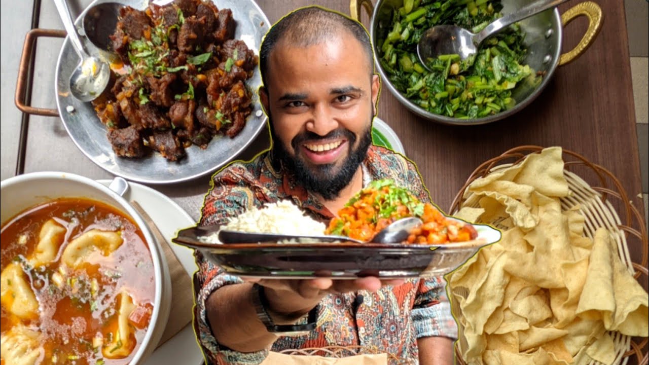 Food of Nepal | Eating Kalo Daal & Jhol Momos | Vlog In Hindi | Country ...