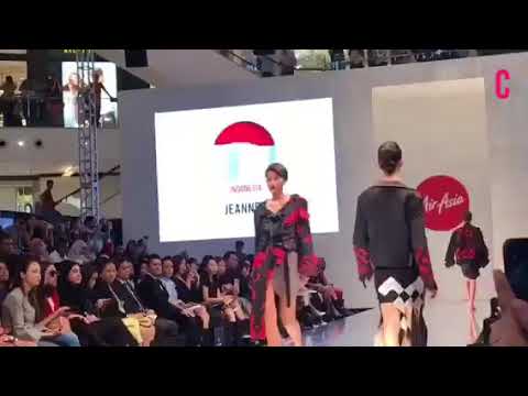 Shikin Gomez Runway at KLFW2017 - YouTube