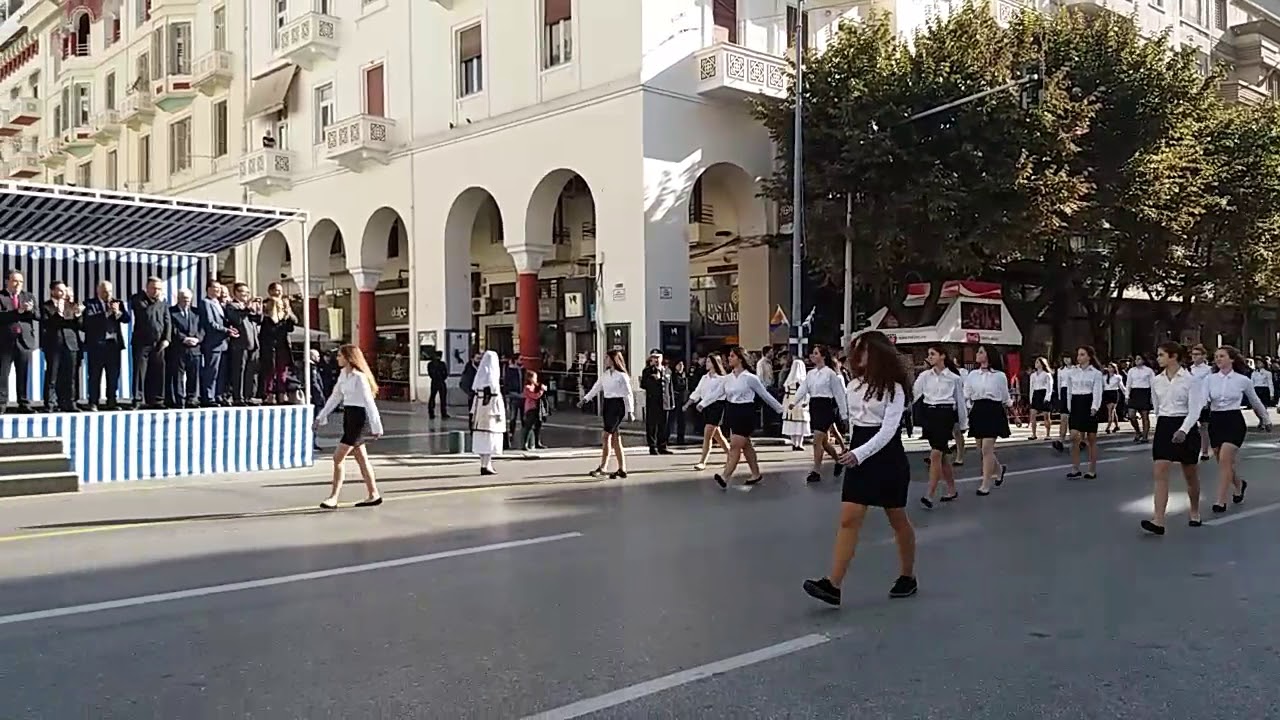 Μαθητικη παρελαση - YouTube