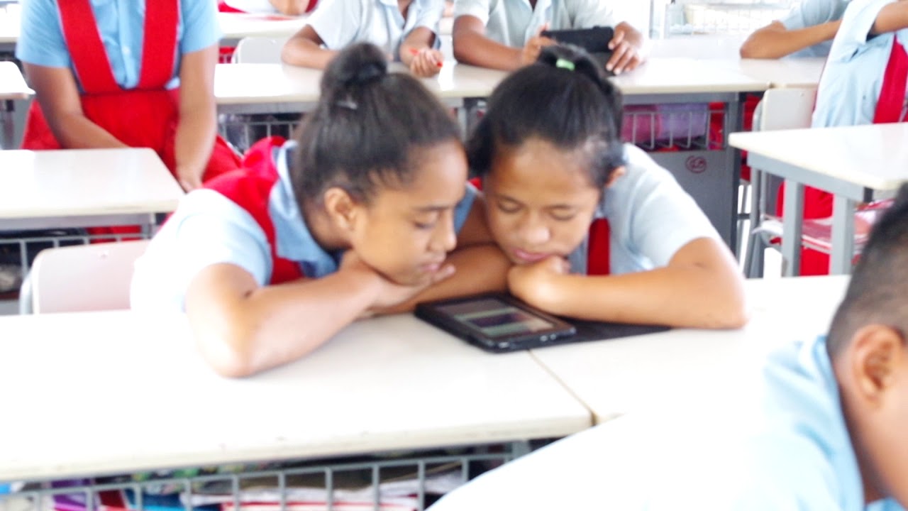 Solosolo Primary School - Samoa - Using SolarSPELL Digital Library ...