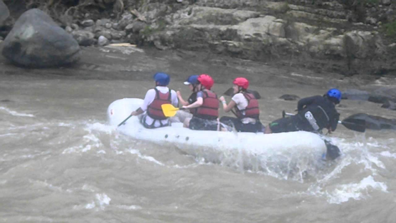 Davao White Water Rafting Drop and Suck Wipeout - YouTube