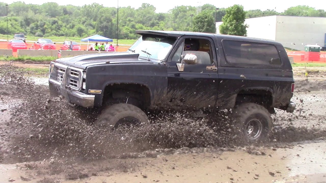 Black Chevy Truck Mudding At Mid Michigan Mud Run - YouTube