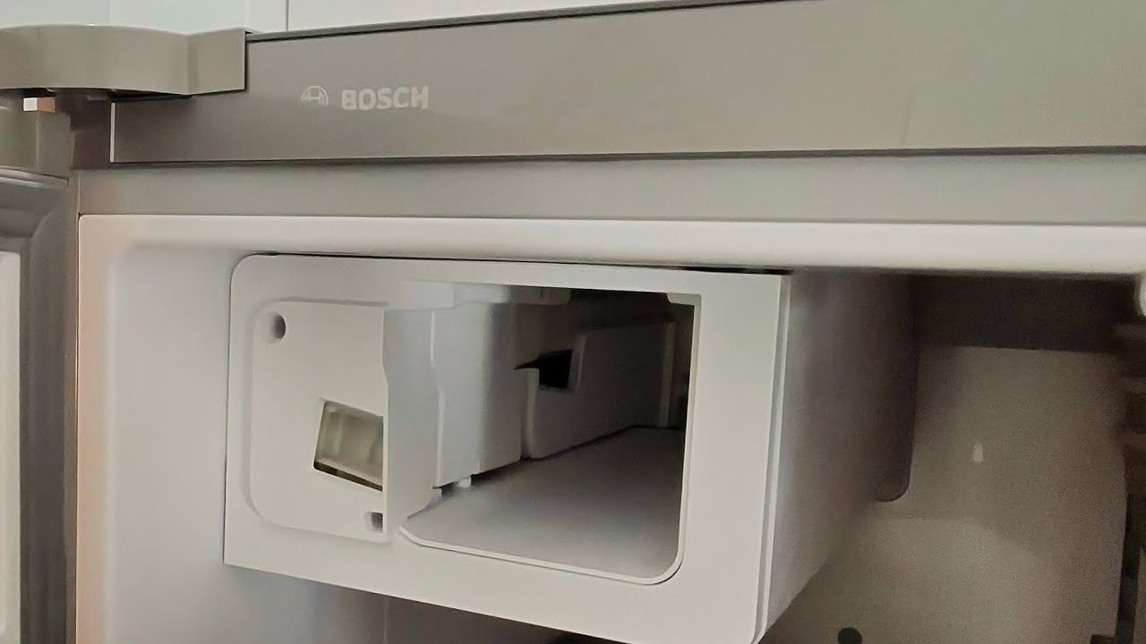 BOSCH 800 SERIES REFRIGERATOR. REPLACING ICEMAKER MODULE. Part number ...