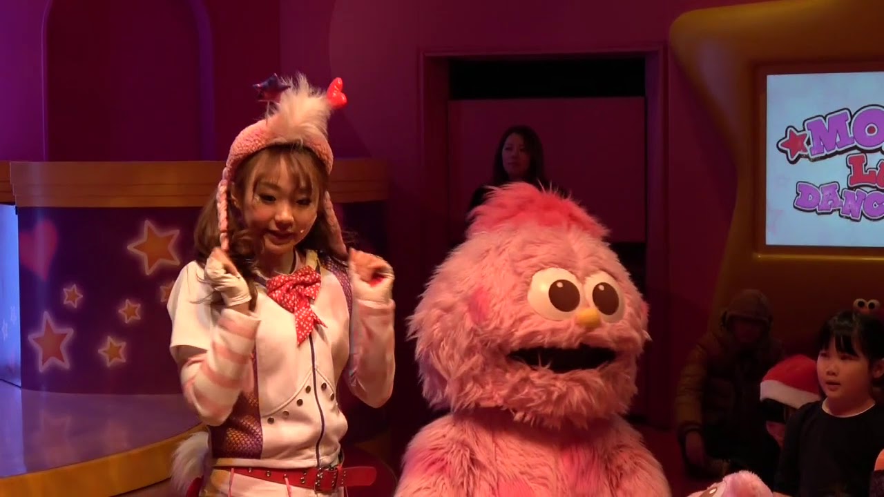 USJ Moppy's Lucky Dance Party 12/29 16:15 - YouTube