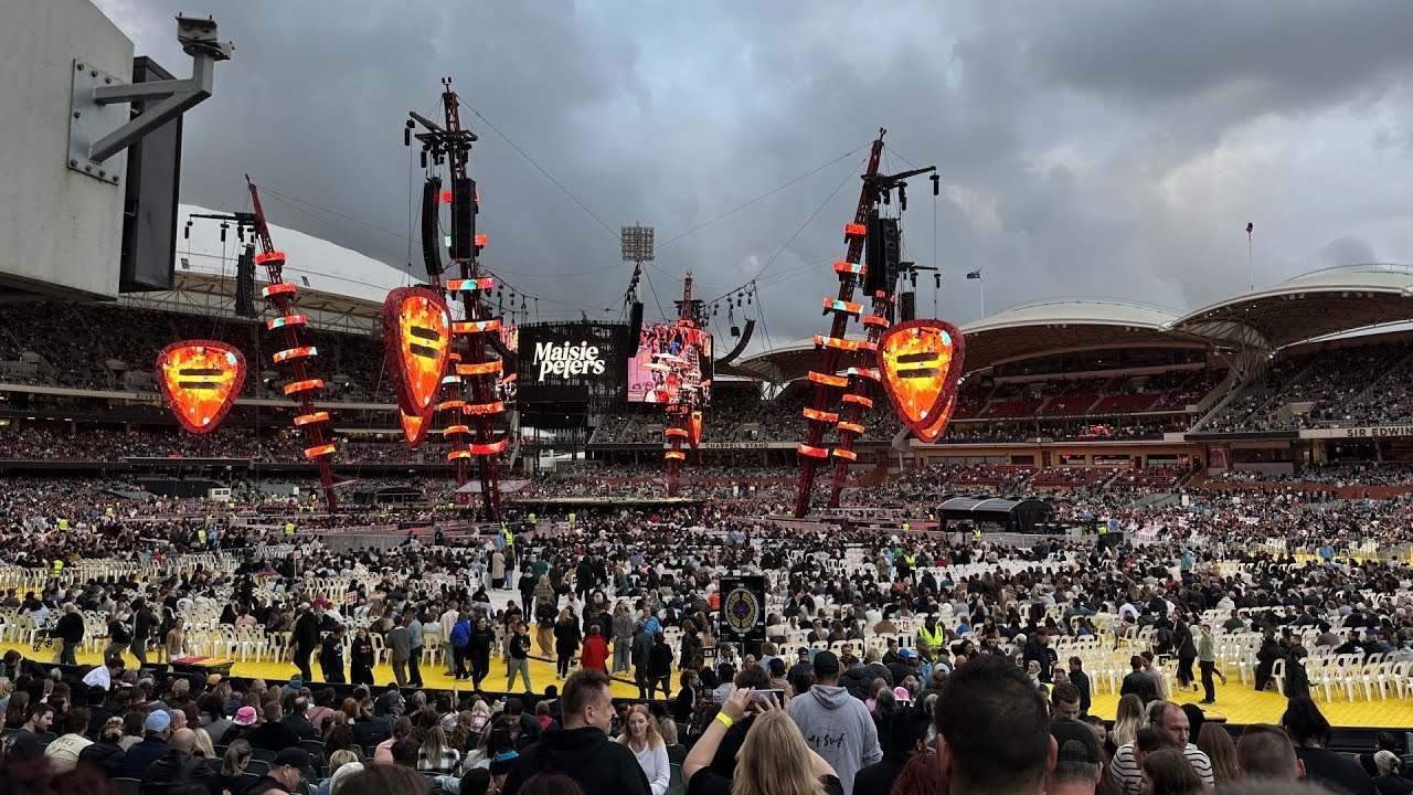 Ed Sheeran - (+ - = ÷ x) Mathematics Tour - Adelaide Oval - 2023 - YouTube