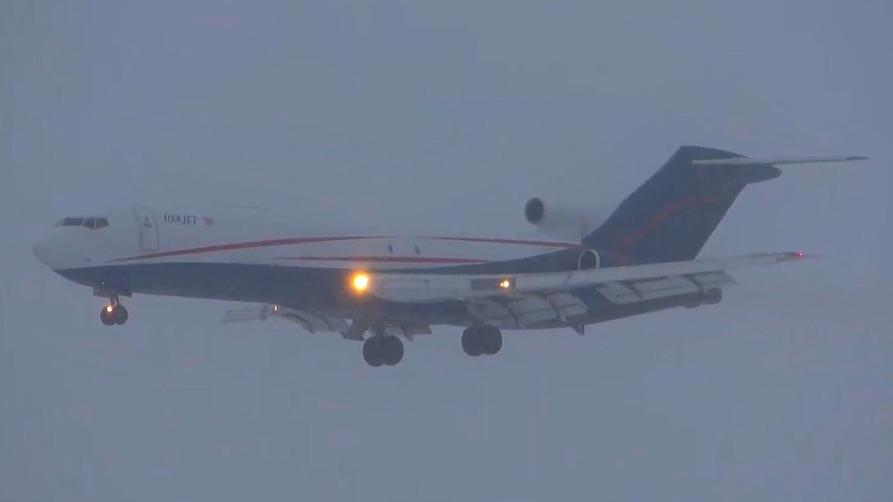 USA Jet Airlines B727-223(F) [N727US] Landing in Snow Storm - Willow ...