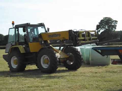 Haylage 2015 bales with Matbro Teleram TR250 #2 - YouTube