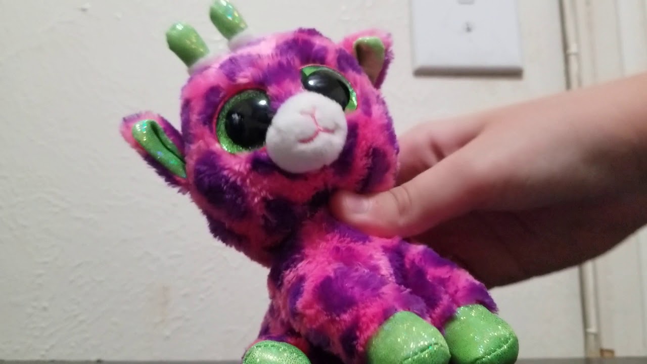 Beenie Boos singing their favorite Fnaf song - YouTube