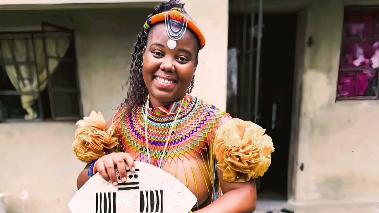 İsolated tribe zulu dance umemulo - YouTube