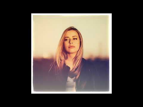 Alice Pisano - Lost You In The Crowd (Official Audio) - YouTube