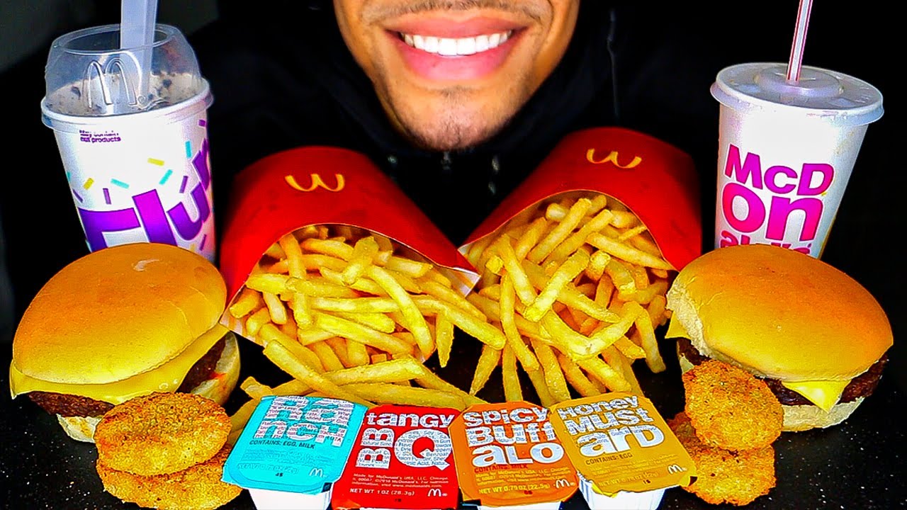 ASMR EATING MCDONALD'S CHEESEBURGERS CHICKEN NUGGETS OREO MCFLURRY ...