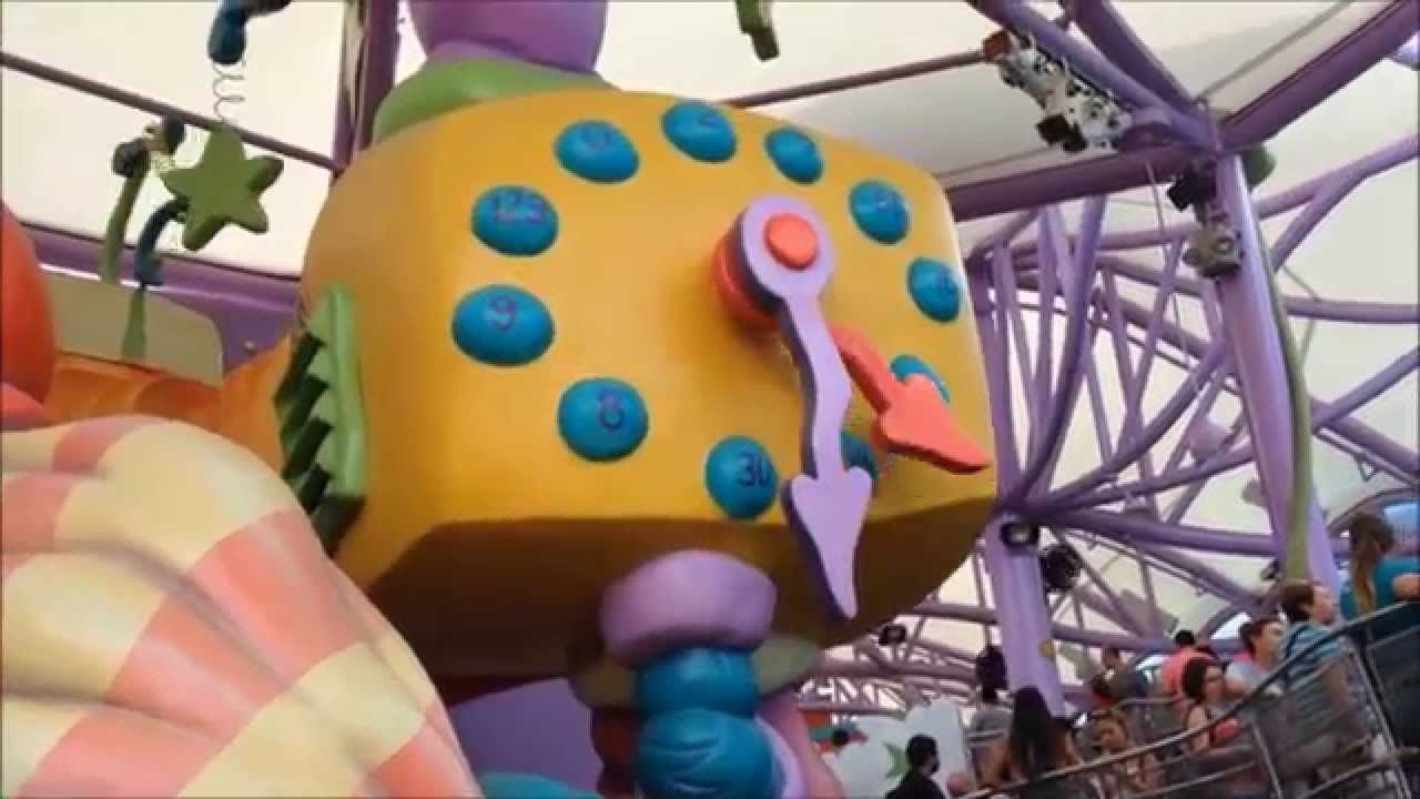 Universal Studios Florida - High In The Sky Seuss Trolley Train Ride ...