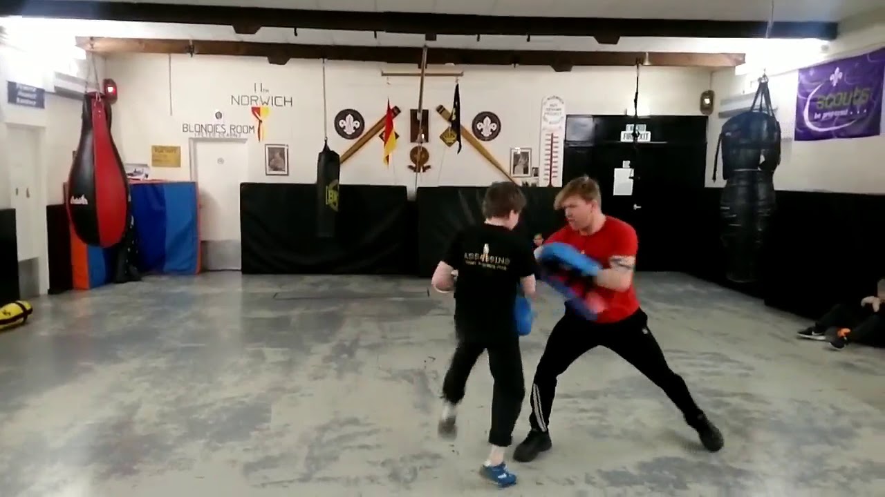 Kid's and teens kickboxing Norwich - YouTube