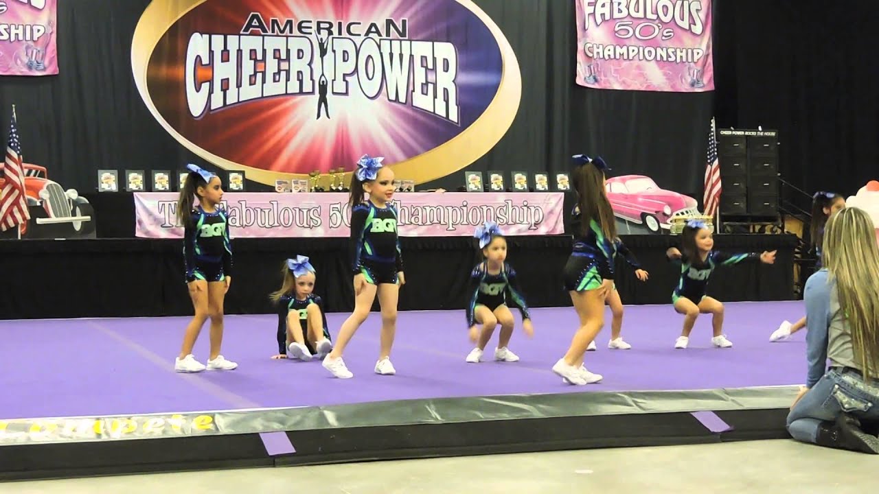 RGV Cheer "lil Divas" 2014-2015 - YouTube