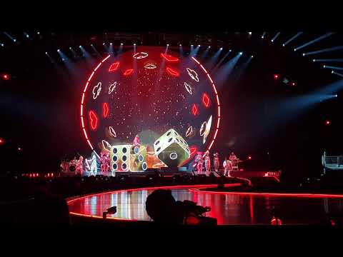 Katy Perry -Roulette- Live @ The O2 London
