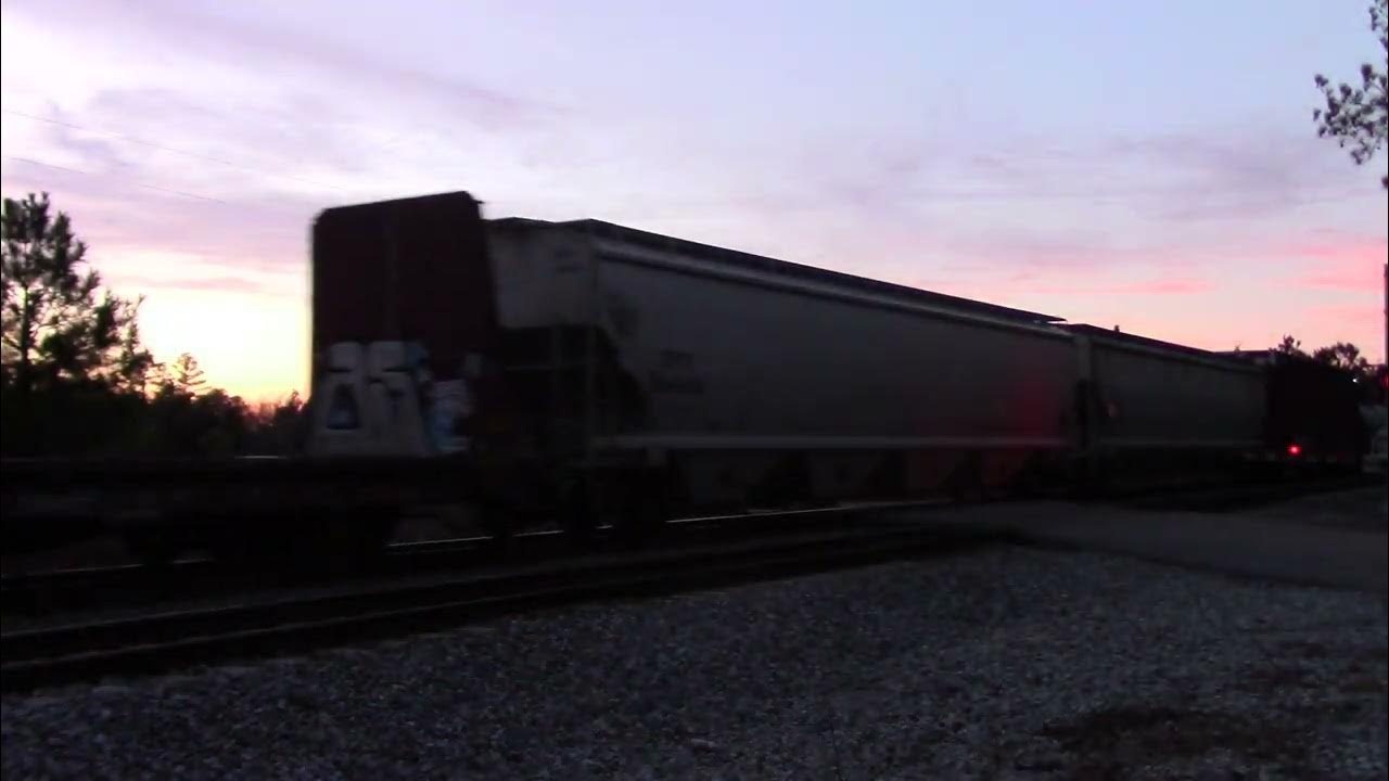 CSX M421 - YouTube