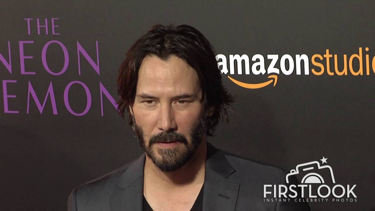Keanu Reeves at Neon Demon LA premiere - YouTube