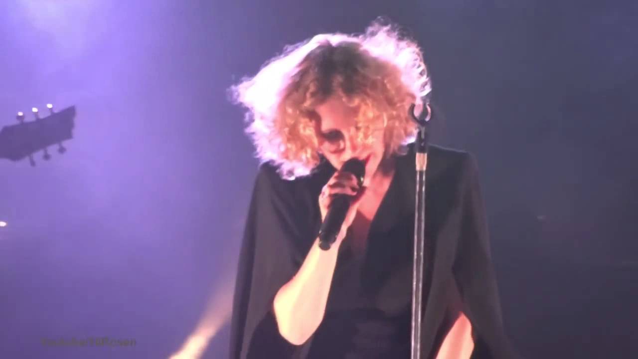 Goldfrapp -LIVE- "Ride A White Horse" @Berlin Oct 23, 2013 - YouTube