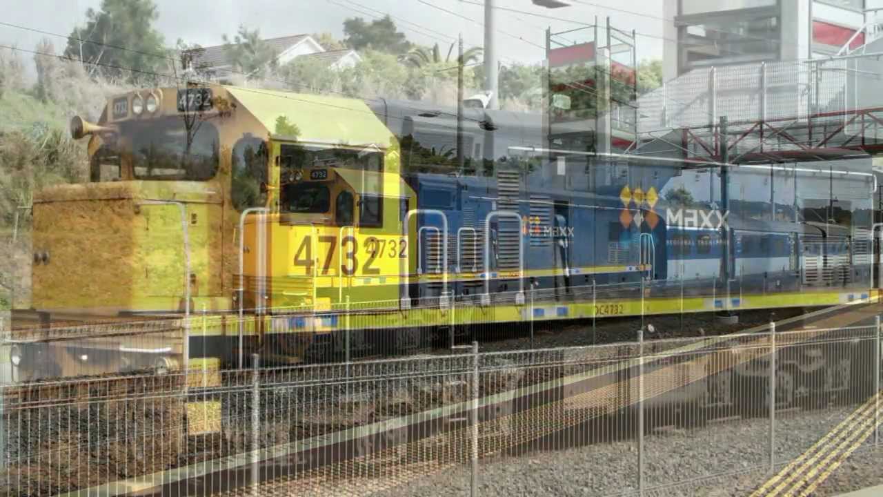 DC 4732 sits waiting at Swanson Station - YouTube