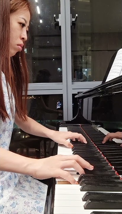 Romance in C (C. Gurlitt) - YouTube