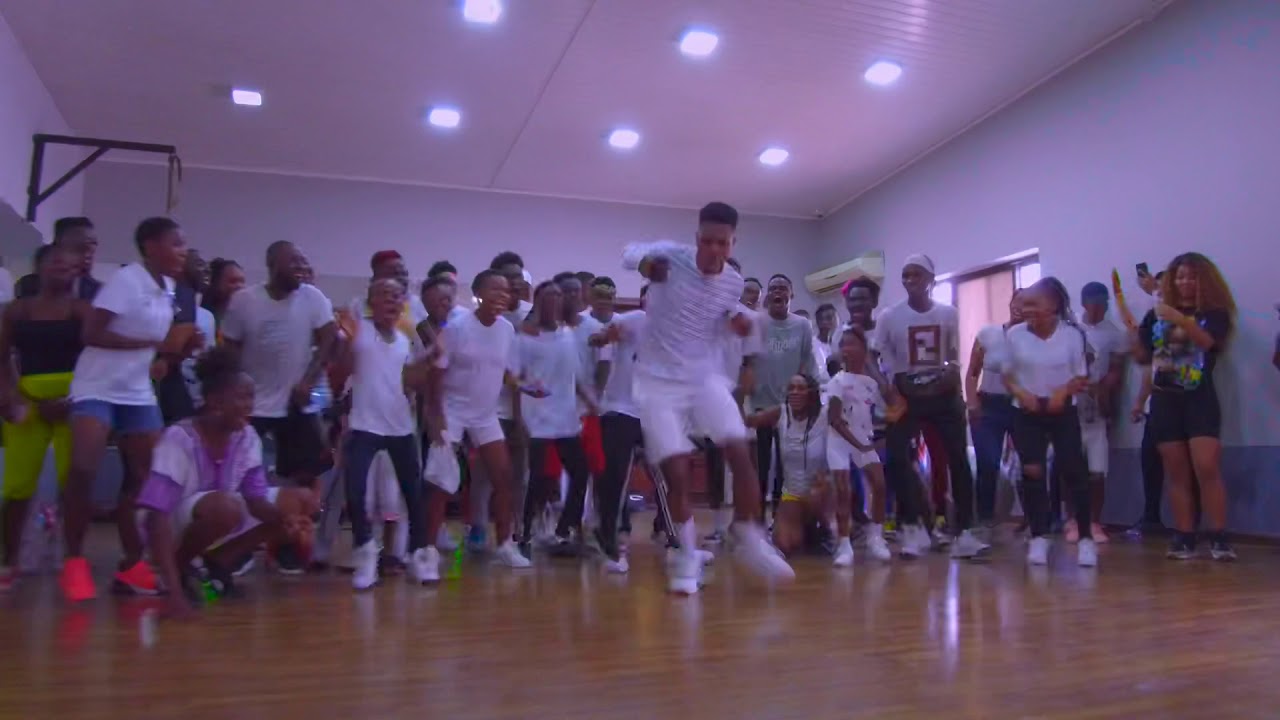 DWP ACADEMY & CHOPDAILY DANCE CLASS IN GHANA 🇬🇭 @Afrobeast choreography ...