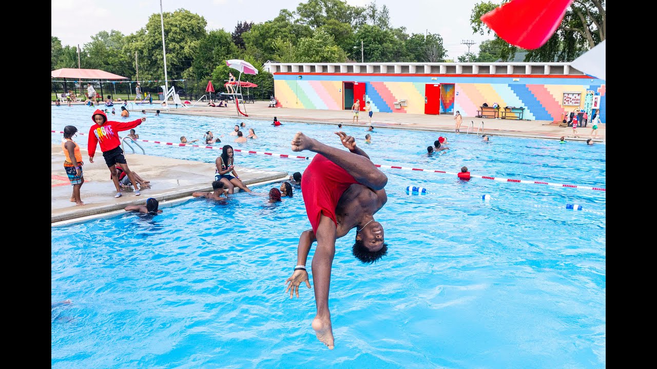 People beat the heat by diving into Kik pool - YouTube