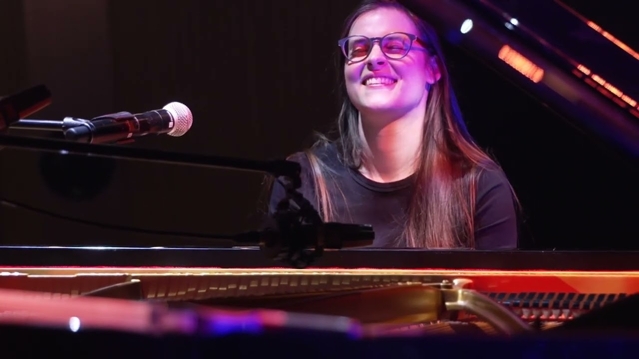 Nikol Bóková Quartet @ Czech Music Crosssroads 2022 - YouTube