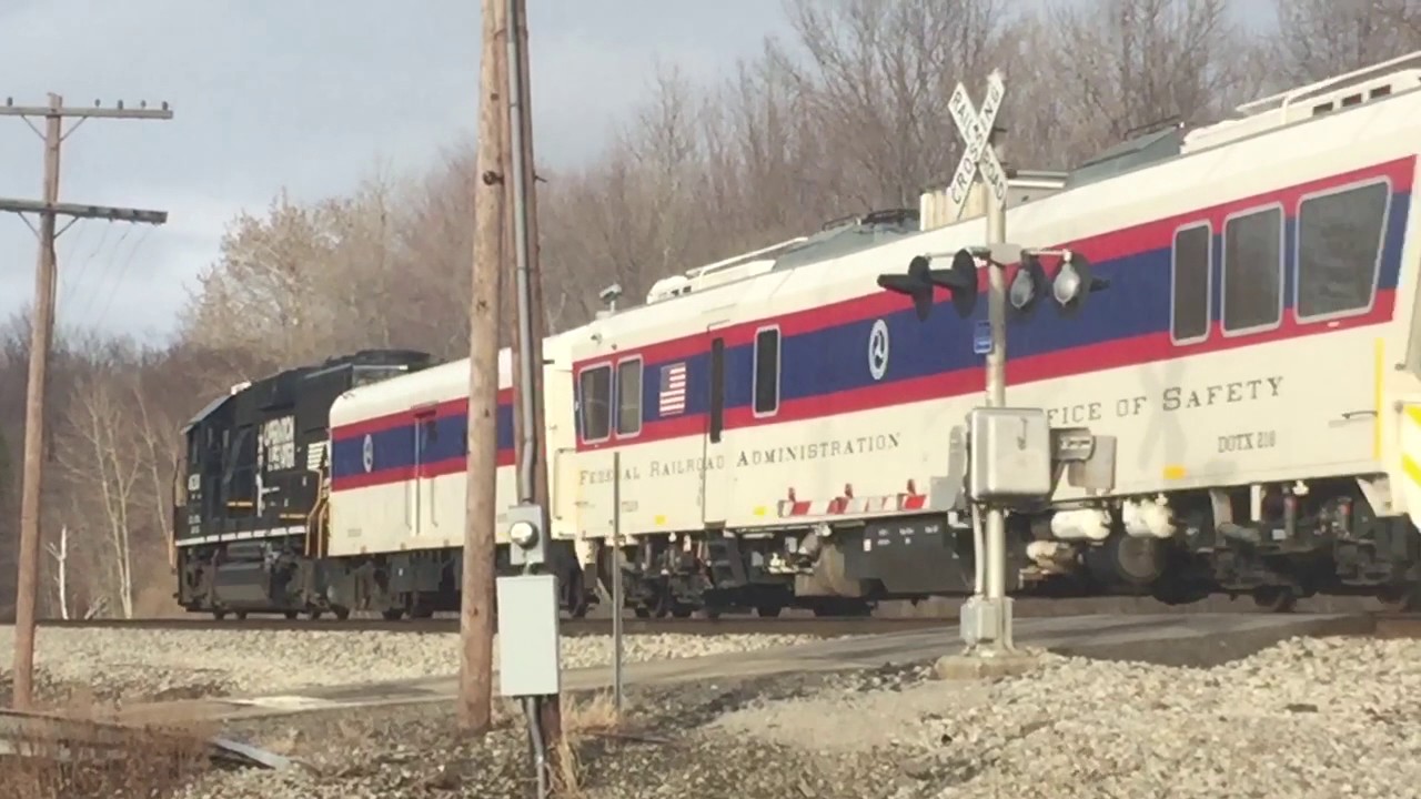 NS FRA Train w/GP59 OLS Unit Leading - YouTube