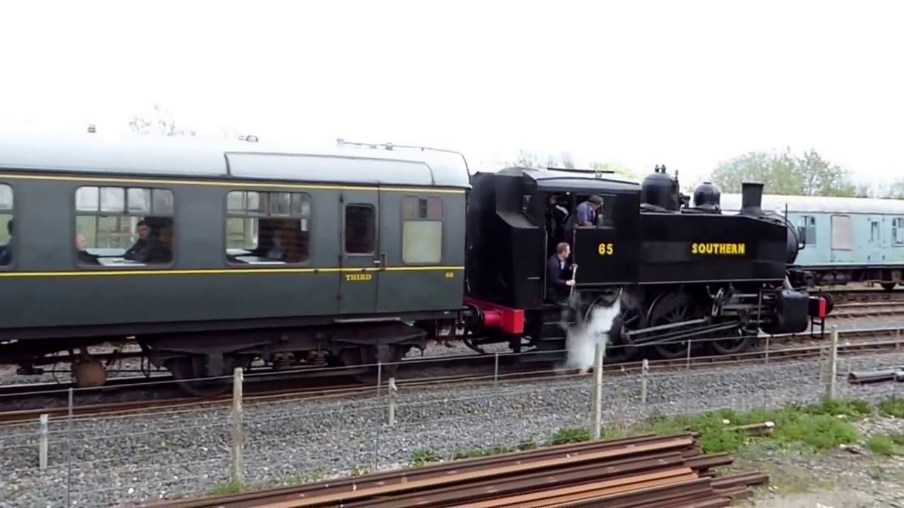 SR USA Class Train Arrives At Northiam (Rosie In T&F) - YouTube