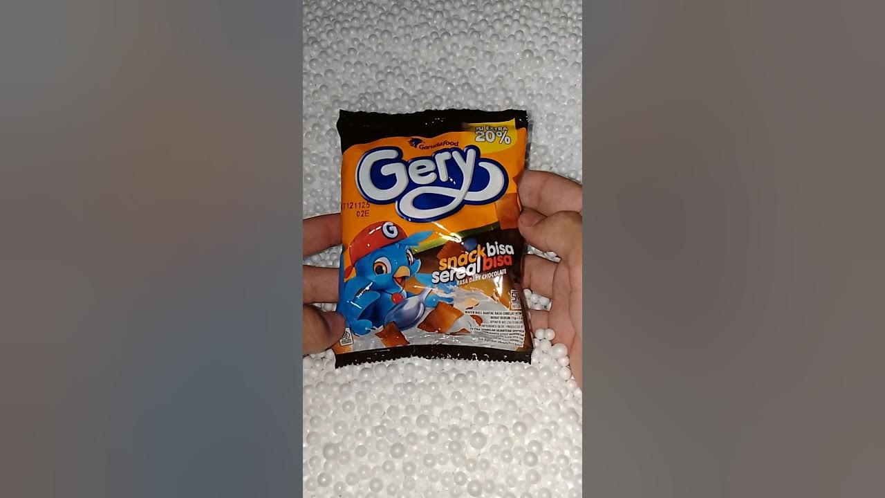 MENCARI DAN MENEMUKAN JAJANAN GERY RASA DARK CHOCOLATE DIDALAM KARDUS #jajanan - YouTube