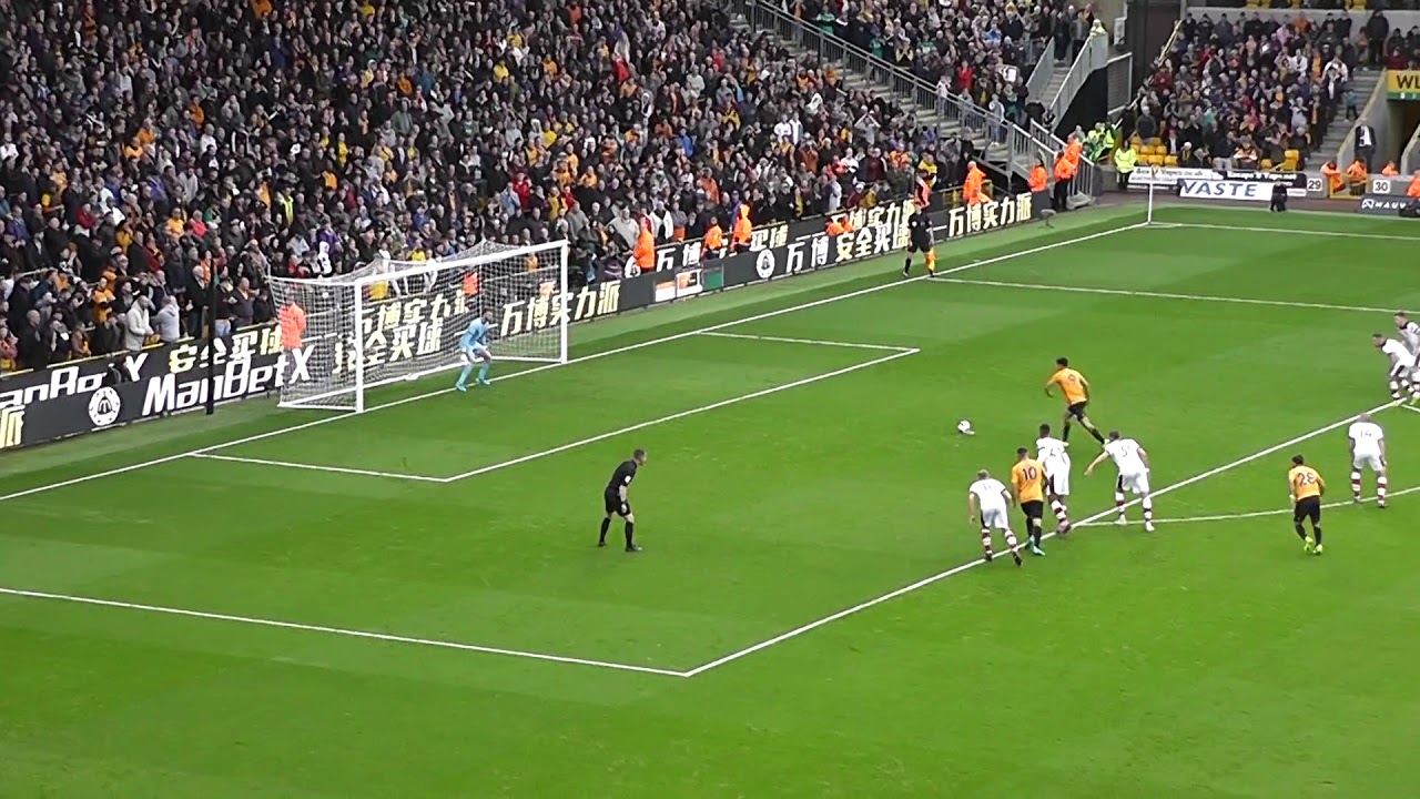 RAUL JIMENEZ PENALTY. WOLVES v SOUTHAMPTON 19th OCTOBER 2019. - YouTube