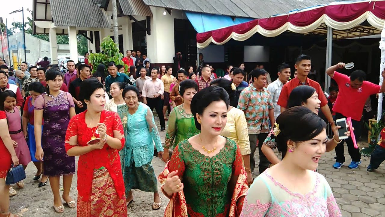 Video Hd Amatir Maina Dance From Nias Resepsi Pernikahan Orang Nias