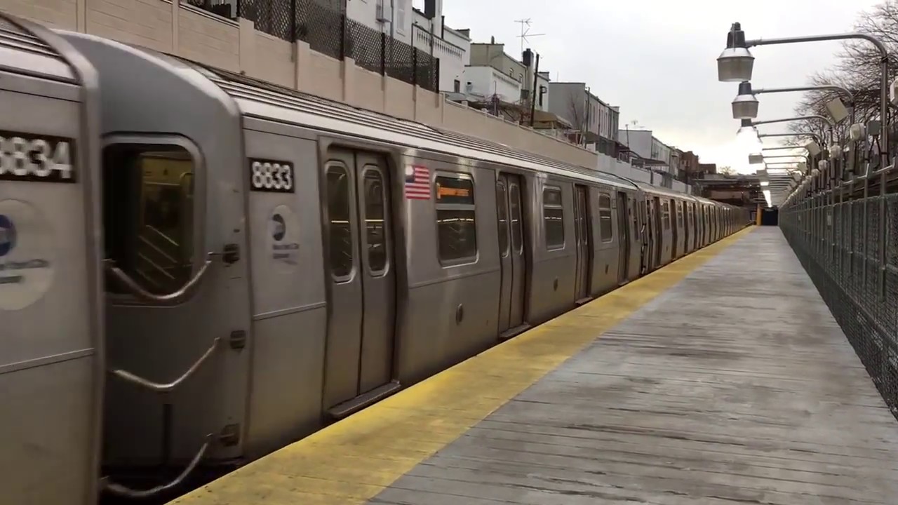MTA New York City Subway: Bay Parkway Manhattan bound-N platform - YouTube