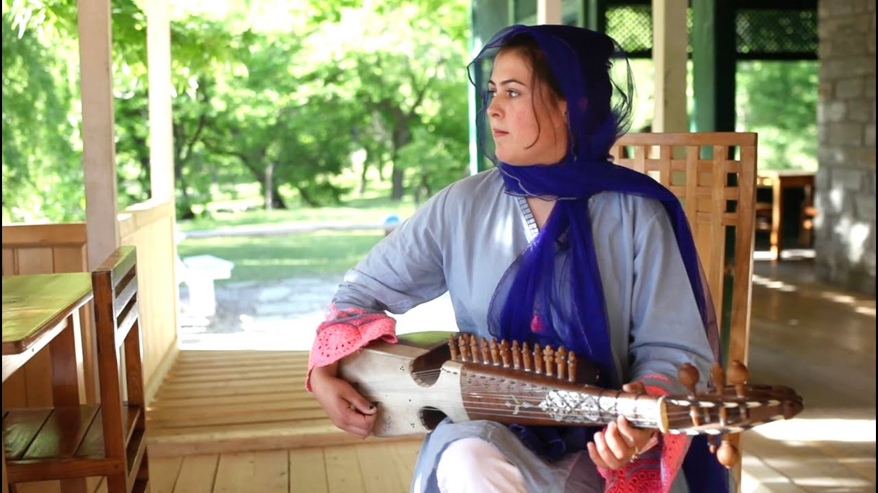 Sunila Baig, Female singer and rabab player from Hunza Gilgit Baltistan ...