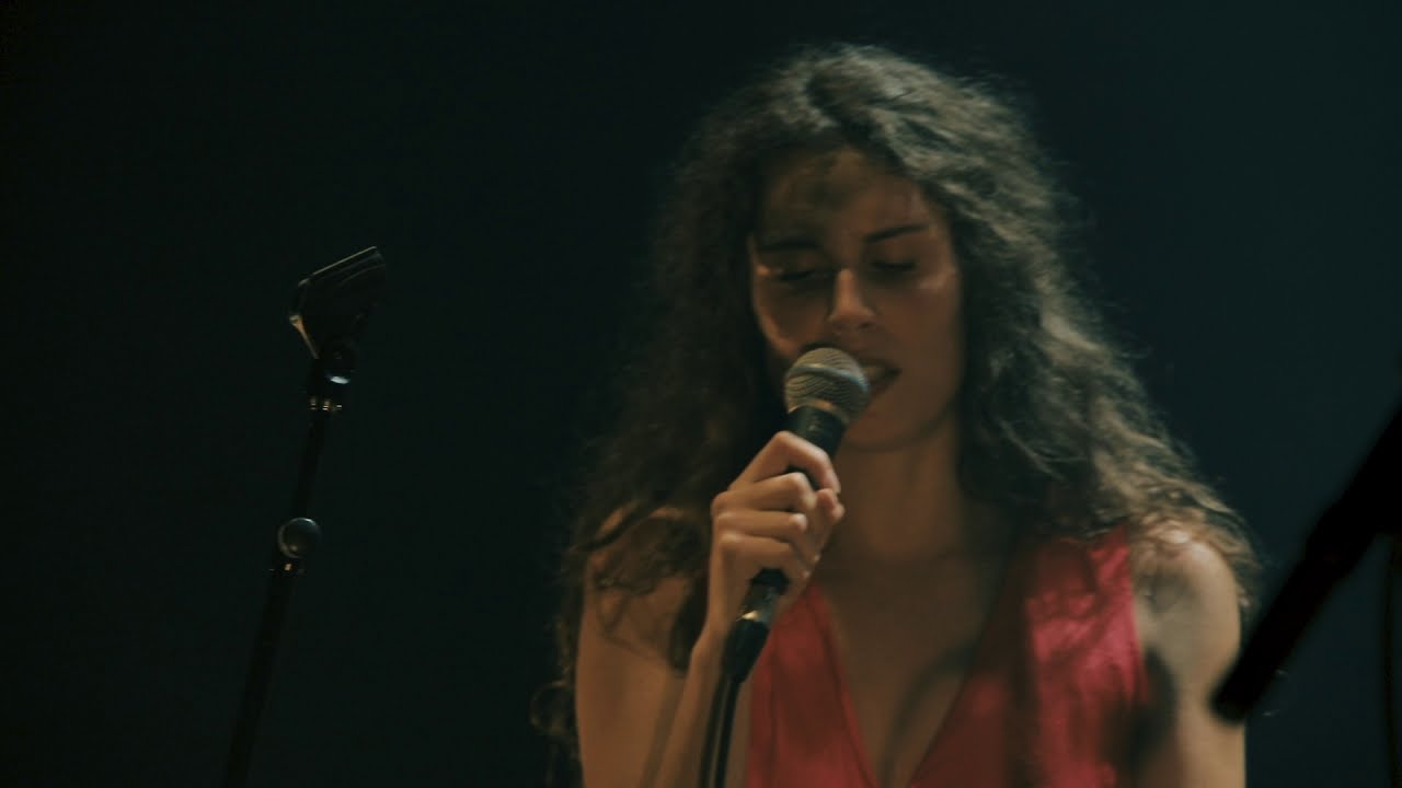 Dafné Kritharas - "Τράβα ρε μάγκα και αλάνι" Café de la Danse 2018 ...