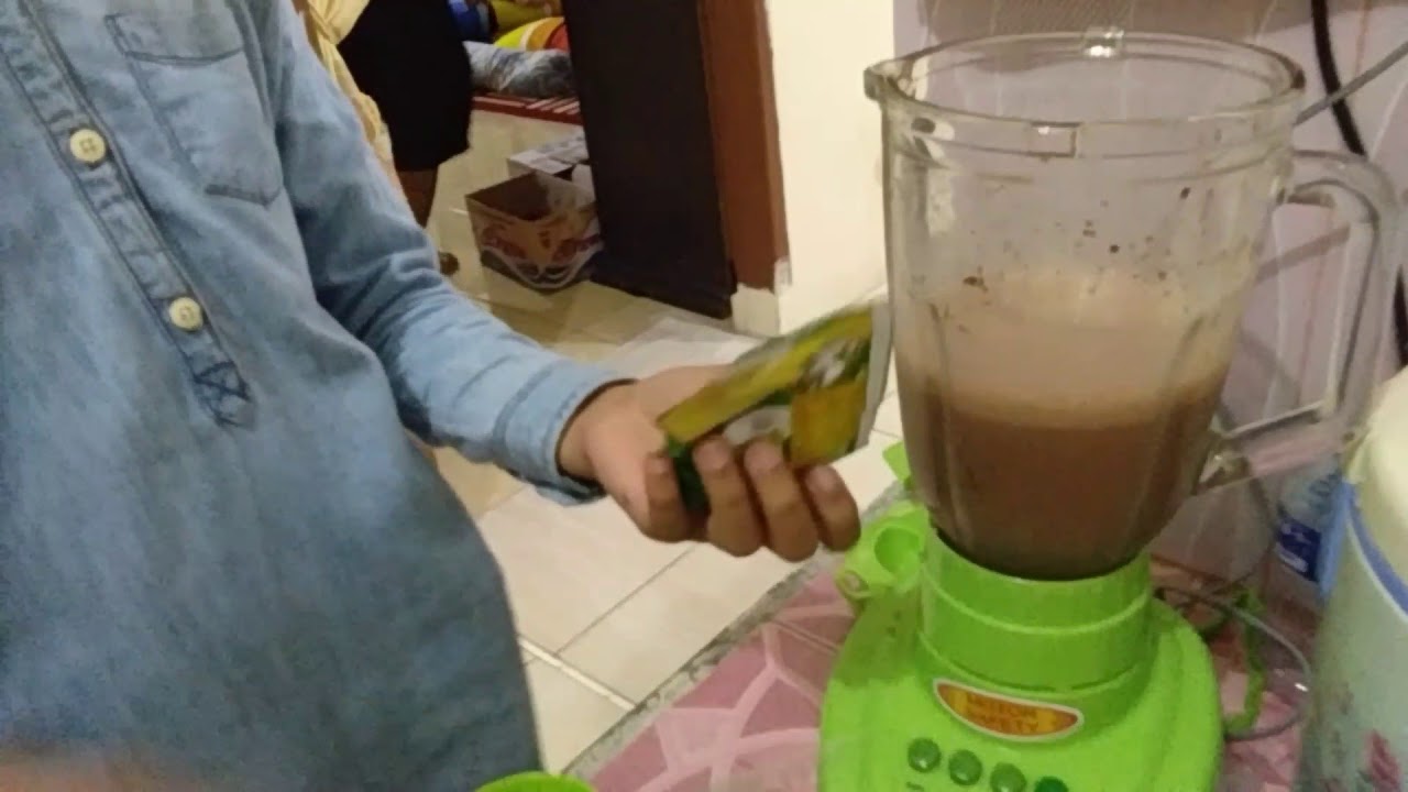 Cara membuat pop Ice toping milo - YouTube