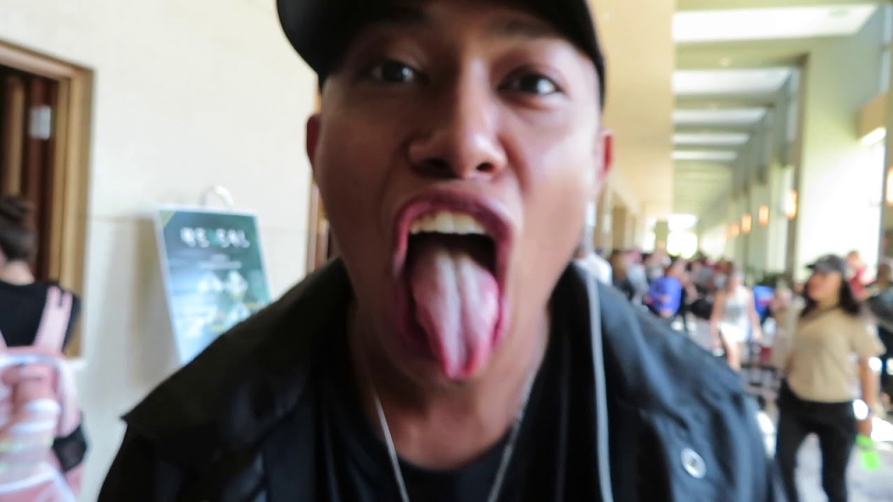 WELCOME TO CHICAGO (ft. Chris Xayarath) / Vlog 5 / Channing Olson - YouTube