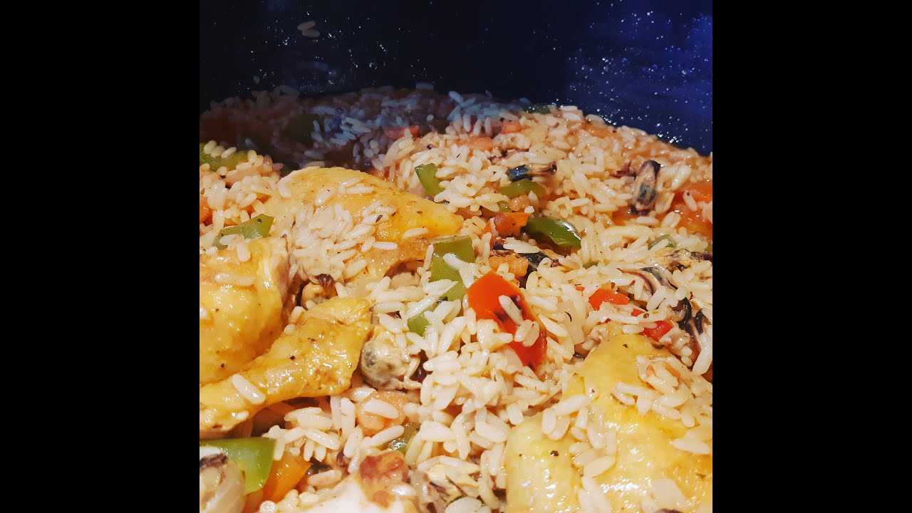 Riz au poulet, fruits de mer et poivrons - YouTube
