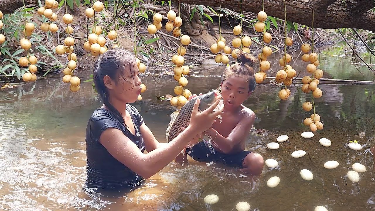 Survival in forest: Fish curry spicy with egg and Natural sour fruit ...