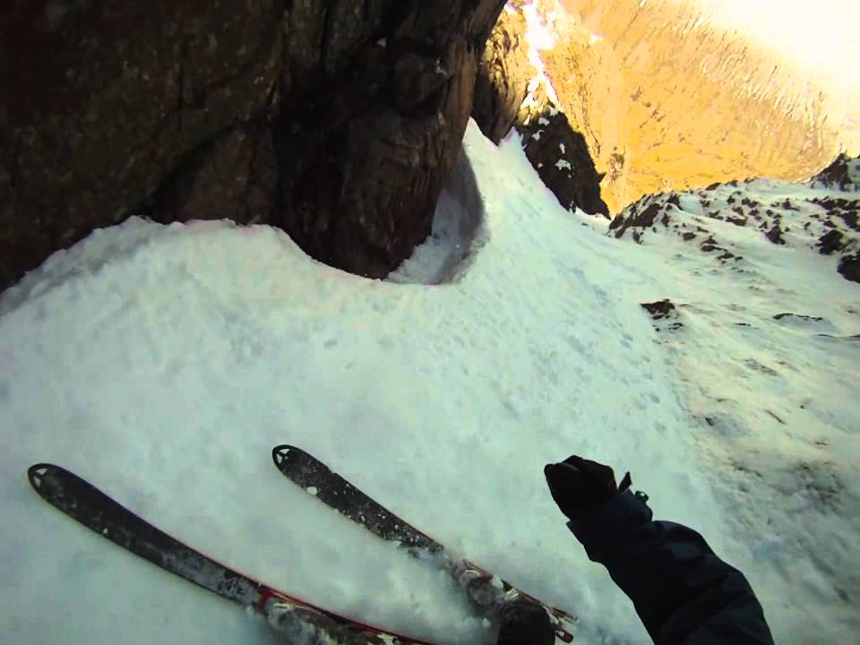 Ski descent of Number 5 Gully, Ben Nevis 29th April 2012 - YouTube