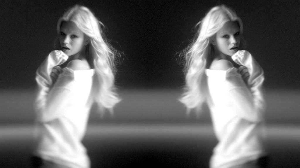 MANGO LADY REBEL 20" ENG - YouTube