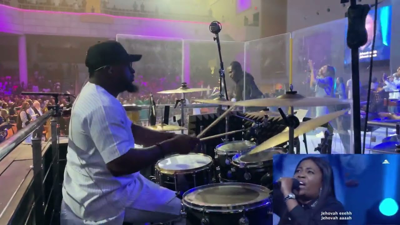 Intense worship session in church Chords - Chordify