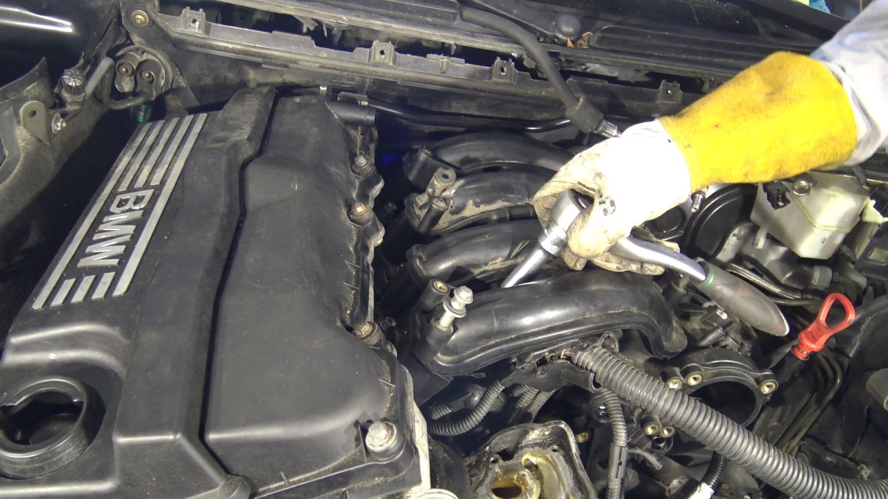 How to do intake Valve check. Years 1998 to 2015 - YouTube