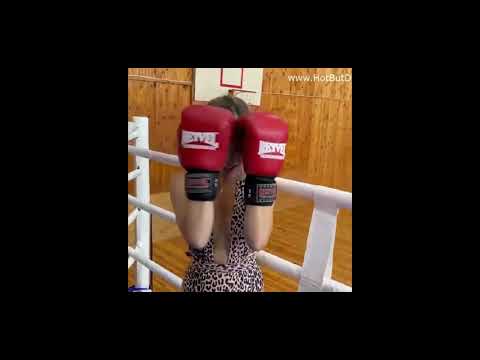 Female vs Male Boxing 4