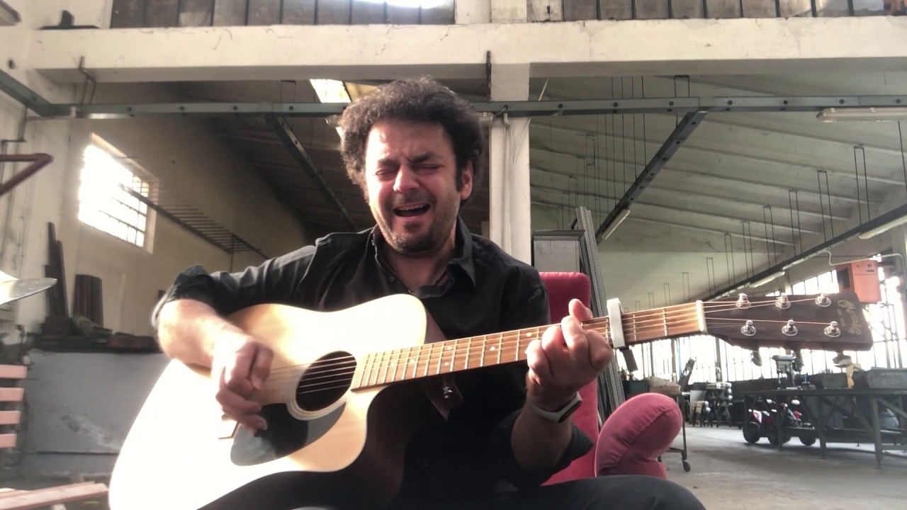 "Spare Parts" Bruce Springsteen acoustic cover by Frank D'Acri. - YouTube