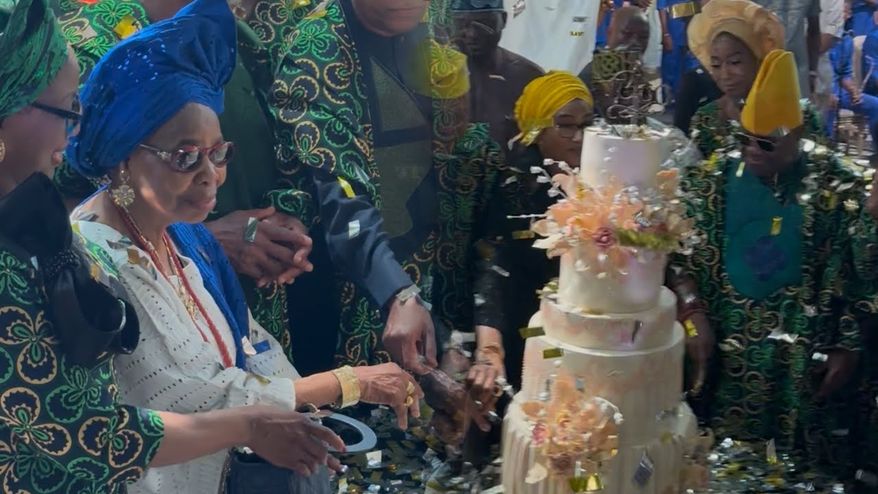 CAKE CUT MOMENT: MAMA DAPO; GOV OF OGUN STATE CELEBRATES HER 90TH ...
