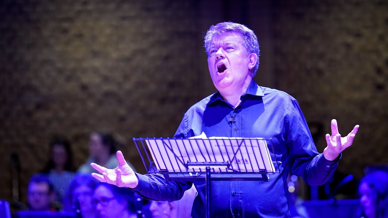 The Sword & the Crown - Edward Gregson - YouTube