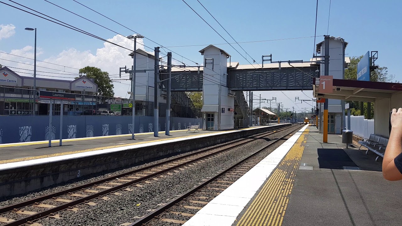 Watco WRA locos 001+003+004 head south through Lawnton on #L802 with ...