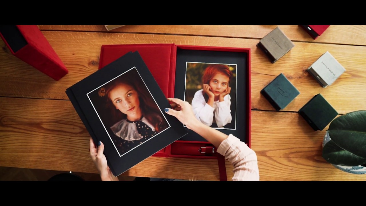 Folio Box in V13 Cardinal Red with Matted Prints by nPhoto - YouTube