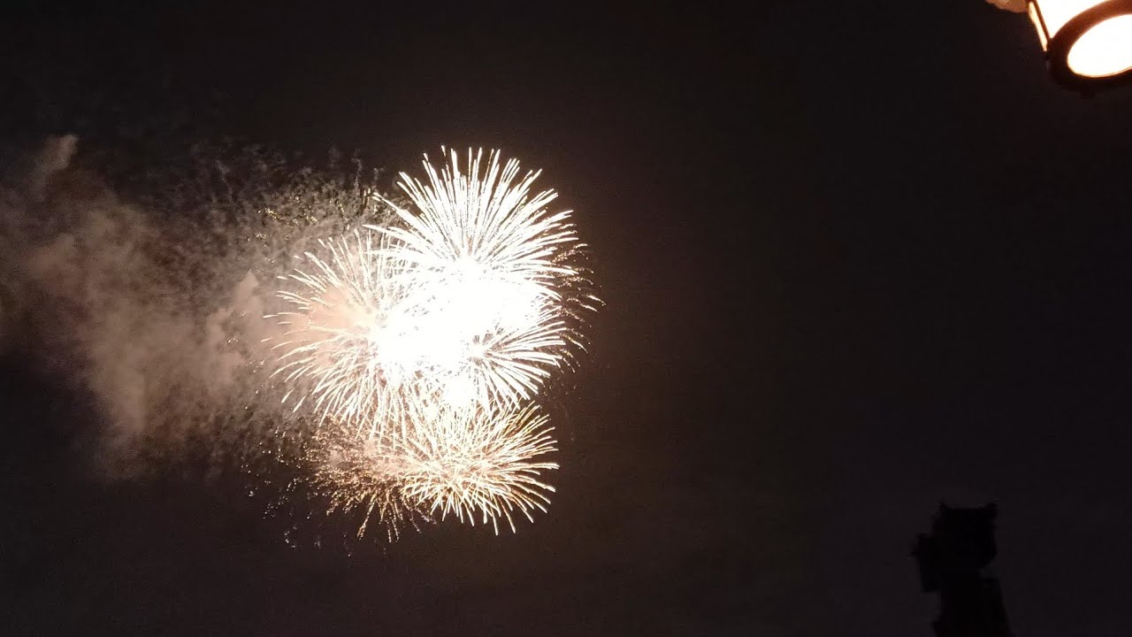 ENCHANTING FIREWORKS Over DISNEYSEA! | Sky Full of Colors | Tokyo ...